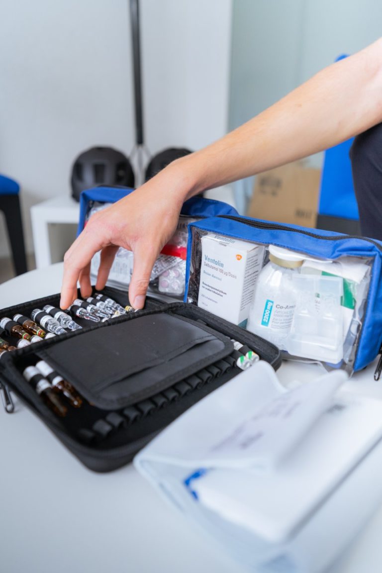 Docadom - Interventions médicales en urgence à domicile